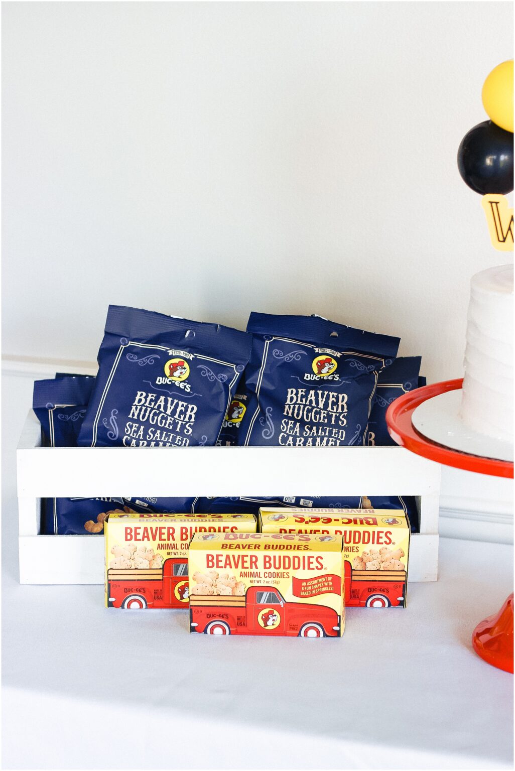 Wyatt's Buc-ee's Themed First Birthday Party - midwestmeetsdesign.com