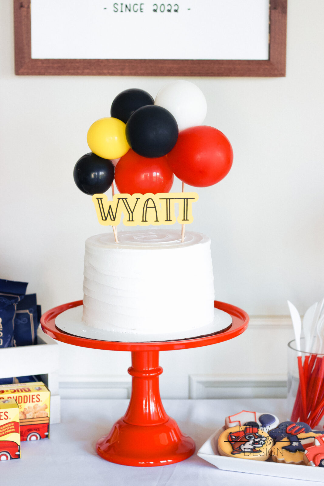 Wyatt's Buc-ee's Themed First Birthday Party - midwestmeetsdesign.com
